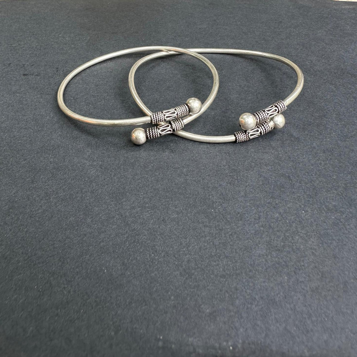 Silver Leg Kada – Vishti